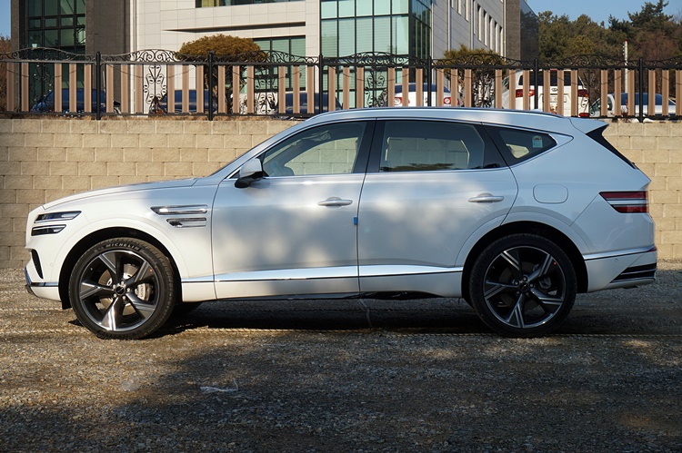 GV80 2.5T 5인승 2WD (어스브라운시트) > 신차장기렌트 | 제트카