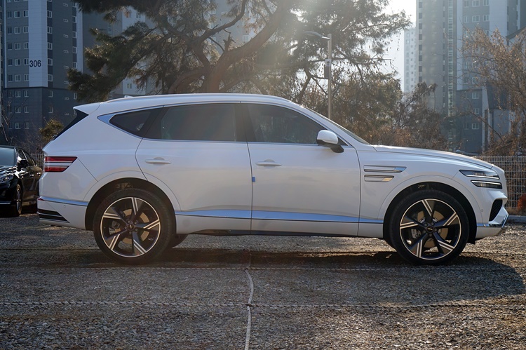 GV80 2.5T 5인승 2WD (어스브라운시트) > 신차장기렌트 | 제트카